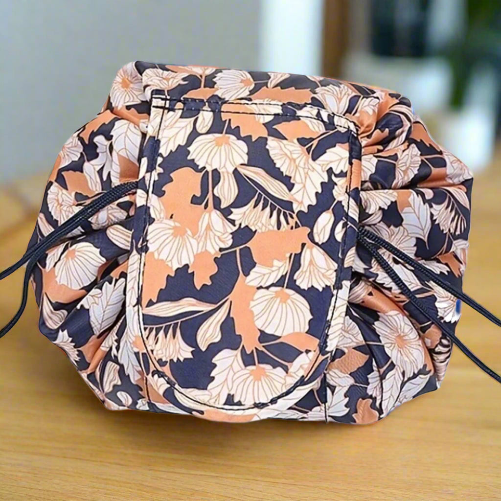 Lay-Flat Drawstring Makeup Bag – Tallula