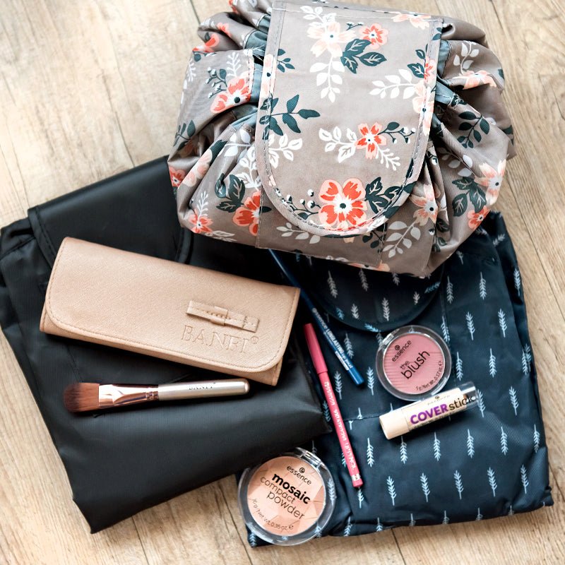 Lay-Flat Drawstring Makeup Bag – Tallula